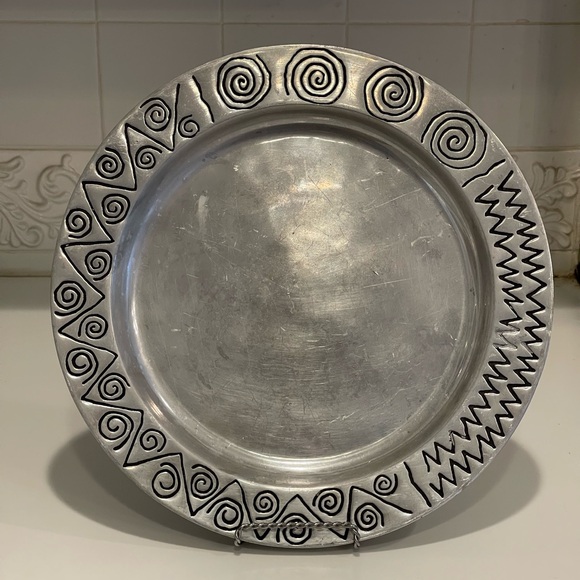 Wilton Armetale | Dining | Wilton Armetale Large Round Reggae Platter ...